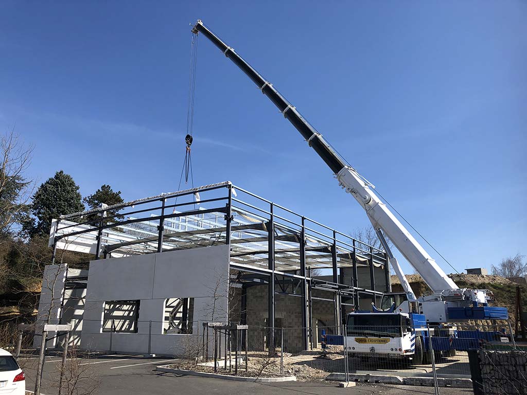 Matériel à la location de grues de levage en Rhône-Alpes